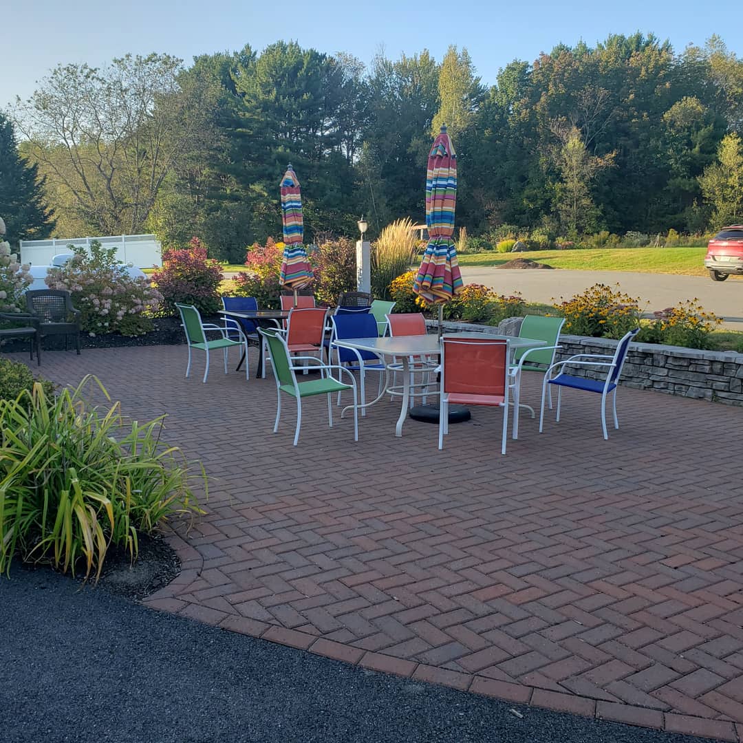sarah-house-patio – Summit Anesthesia Seminars